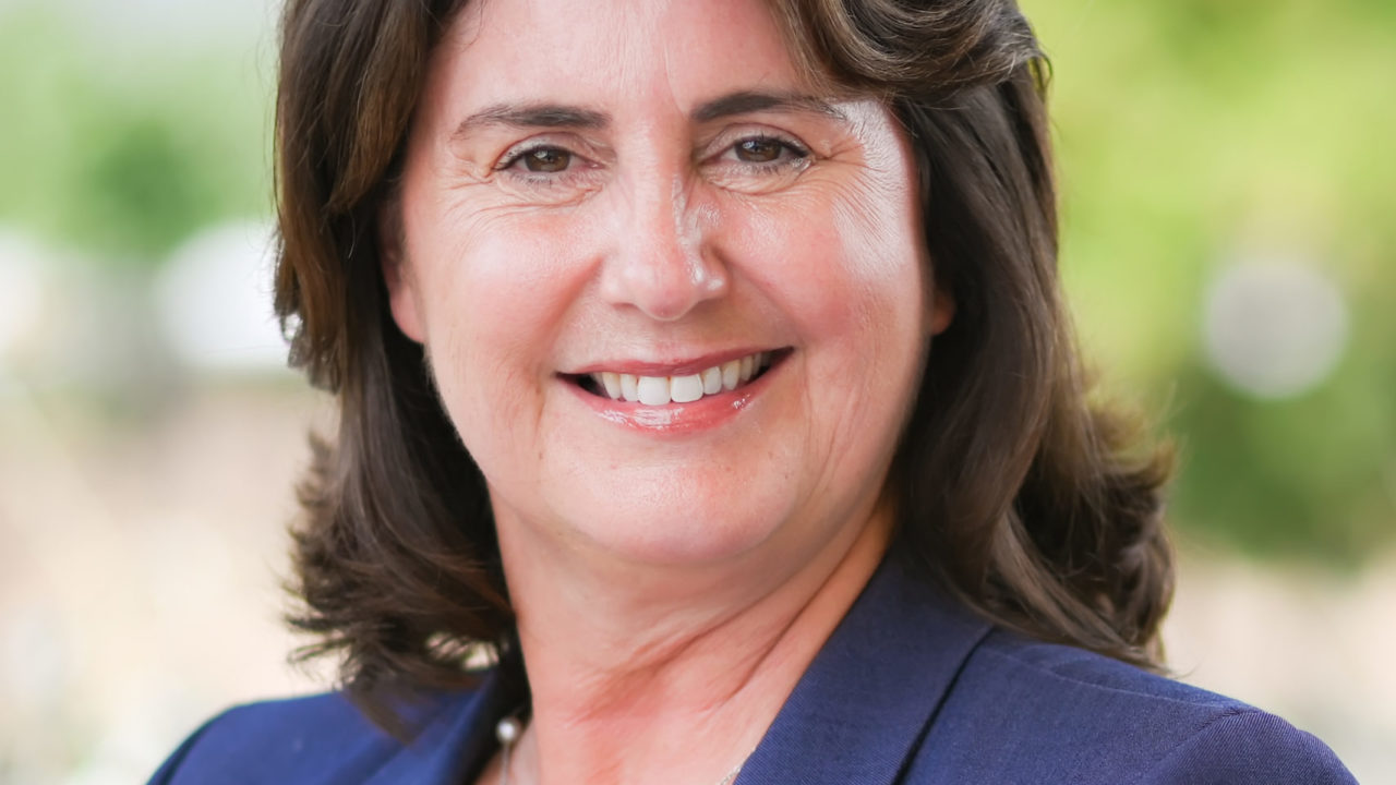 Stacey Dolan Capitani - Great Wine Capitals